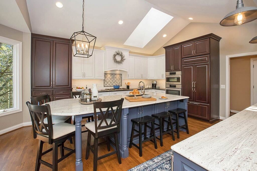 Choosing the Perfect Kitchen Light Fixtures: A Guide to Illuminating ...